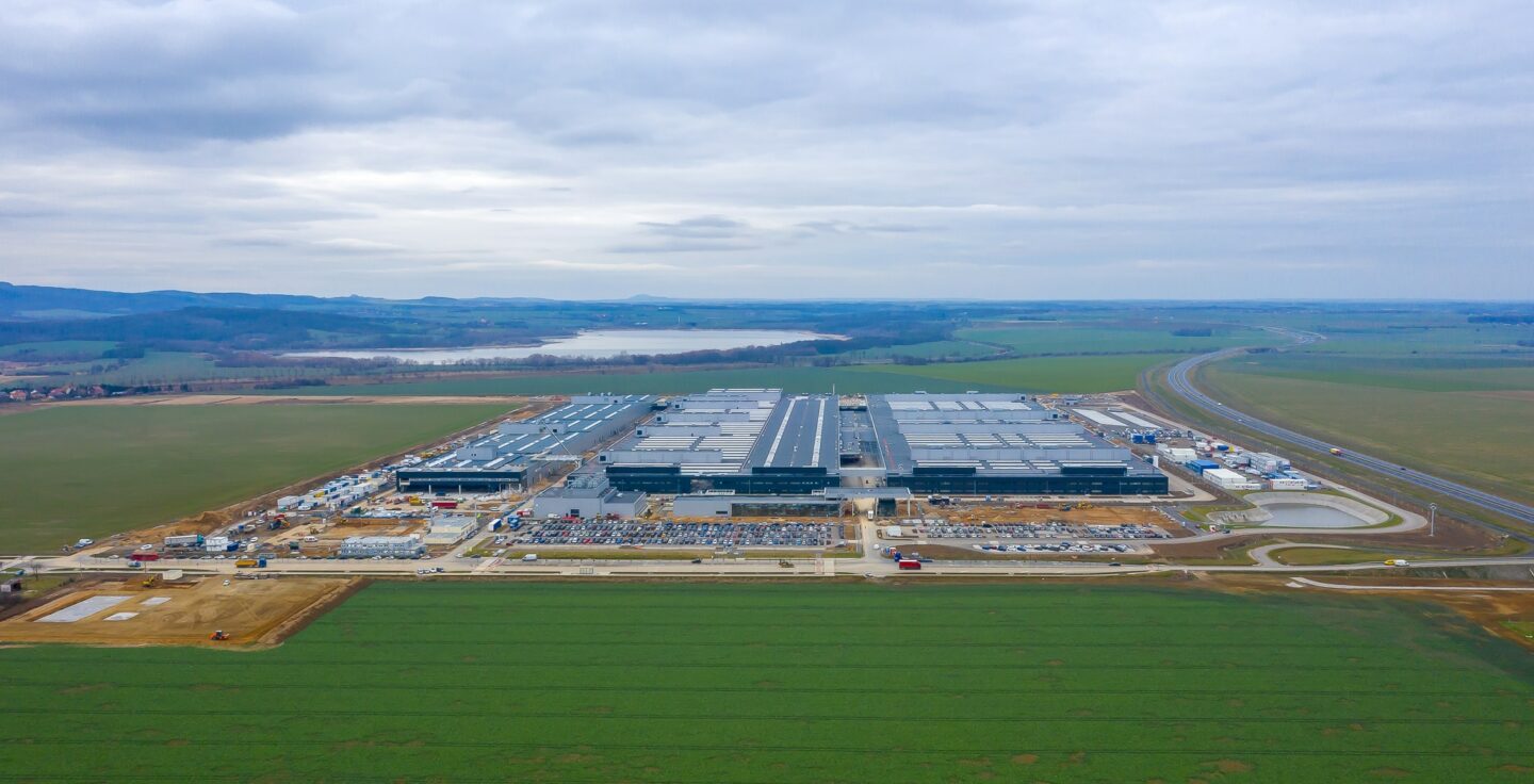 Coolant filtration in a high - tech engine plant - FAUDI Refrences