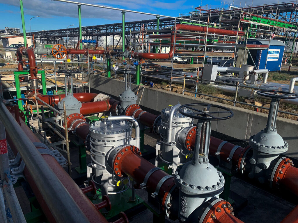 Customised filters for unloading tank wagons - Faudi