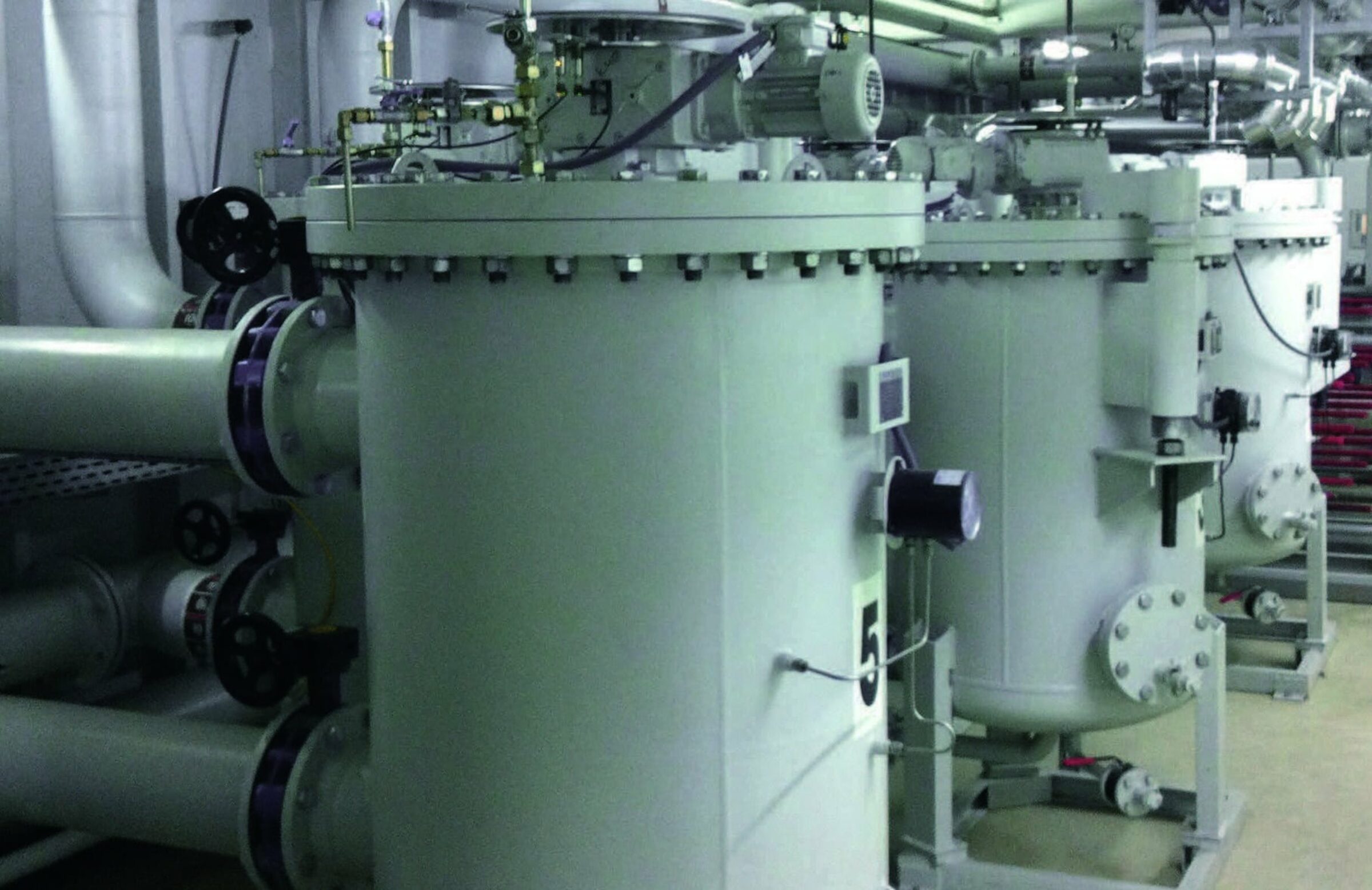Turning, drilling, milling - filter technology for oil filtration